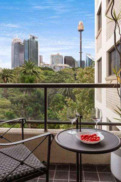 Boo601/1w - City Fringe Escape - Randwick