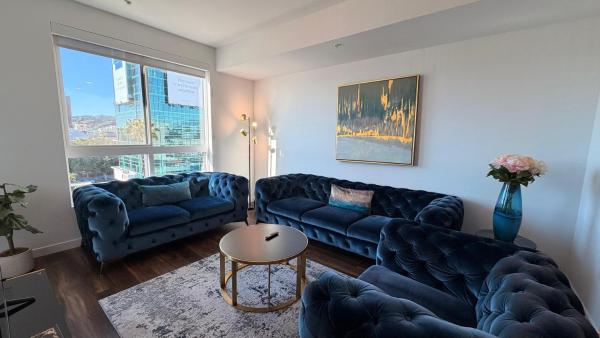 Volar Luxurious #328 - Los Angeles