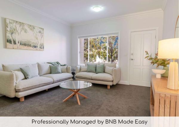 Northbridge Townhouse - Contemporary Cbd Retreat - Wagga Wagga
