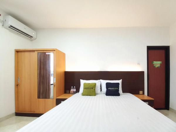 Urbanview Sibayak House Near Stasiun Kediri - Kediri