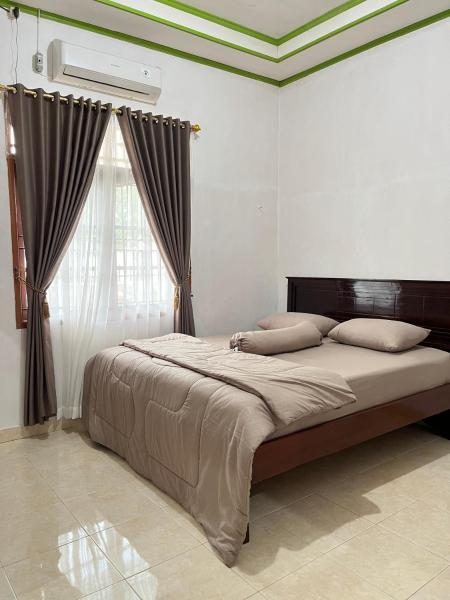 Zethira Homestay Syariah - Padang