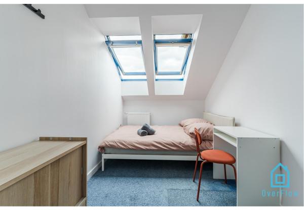 Uranus Room - 15 Min To Old Town Gdansk - Gdańsk