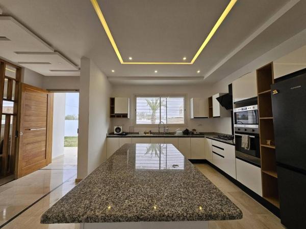 Luxurious Villa Rental In Houmt Souk, Djerba - Perfect Family Retreat - Djerba