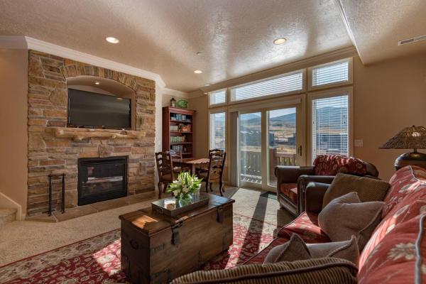 Snowbasin Haven Ls42 Hot Tub Ski & Snowboard - Huntsville, UT