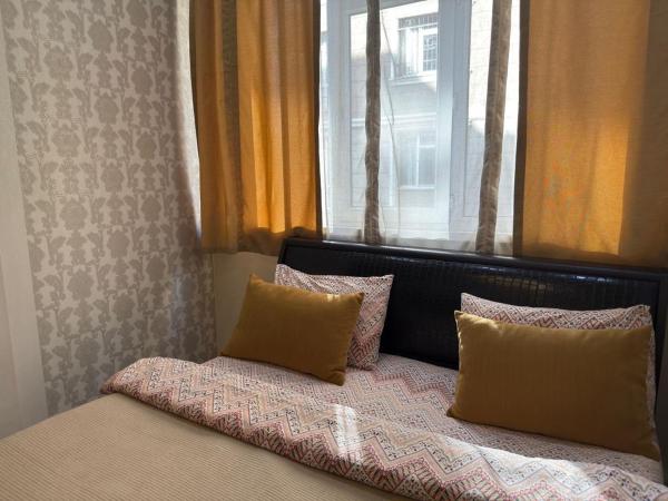 Spacious 1-bedroom Apartment In Complex Park City Near Togolok Moldo Park - Bishkek