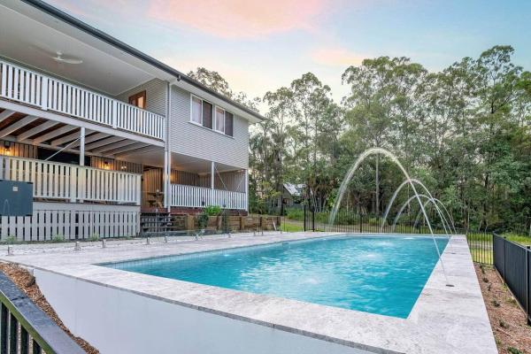 Glasshouse Retreat Qld - Queensland