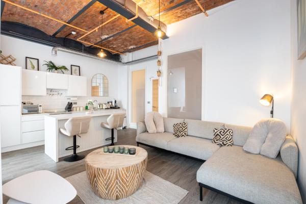 Stylish Mill Apartment With Sauna And Free Parking - Altrincham