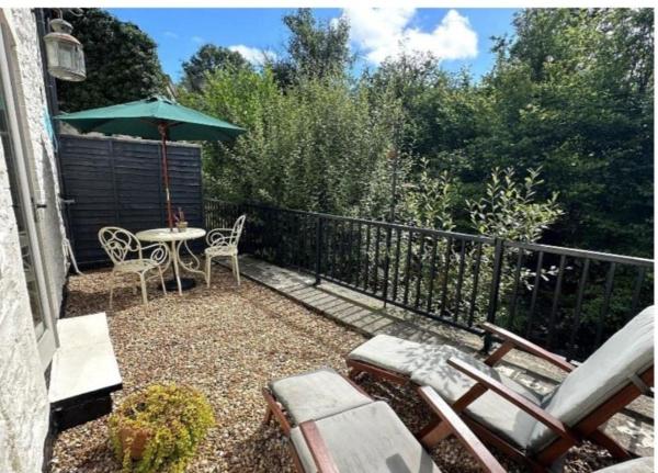 Cosy River Cottage In Brecon With A Hot Tub & Fireplace - Brecon