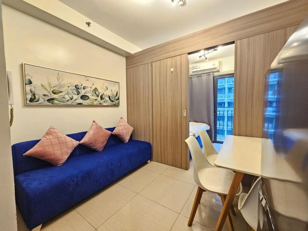 Shore 2 Tower 2 Pool View 1br Near Moa And Naia Shore003 - Manila