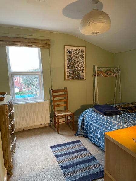 Cosy Comfy Room - Saltford