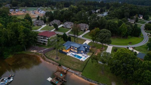 Wilson Hideaway By Avantstay - Denver, NC
