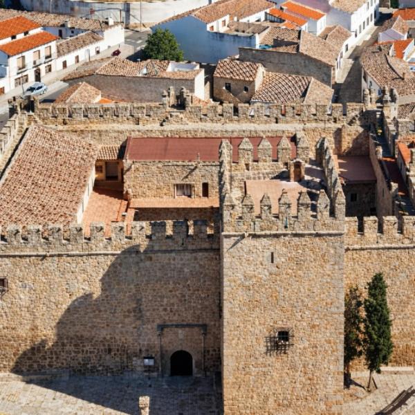 Castillo De Orgaz Gratis La Entrada Y Cerca Del Puy Du Fou Hoy! - Spain