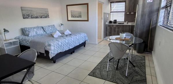 Cozy Quarters Self-catering Accommodation - Western Cape
