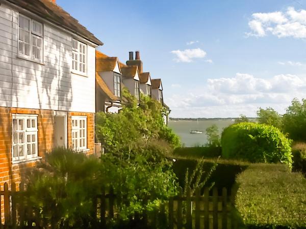Island Cottage - West Mersea