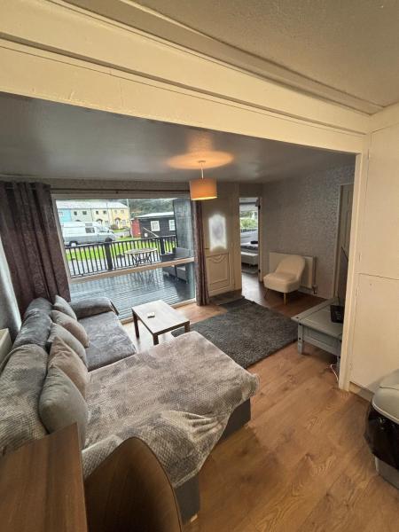 Edwards Cabin - Caernarfon