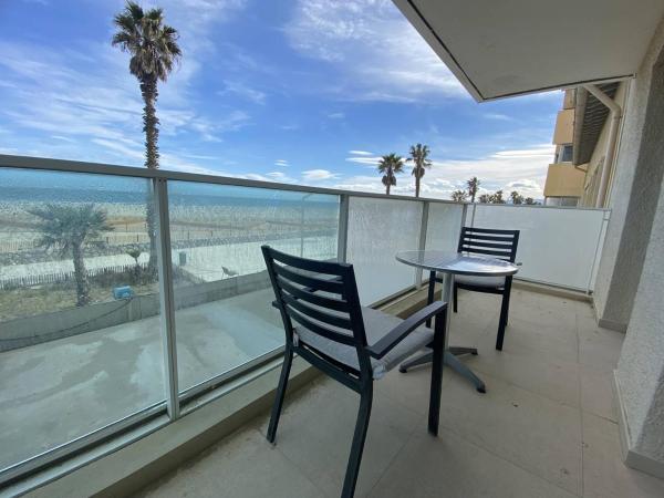 T3 Bord De Mer Rénové, Loggia, Parking Privé - Fr-1-696-129 - Perpignan