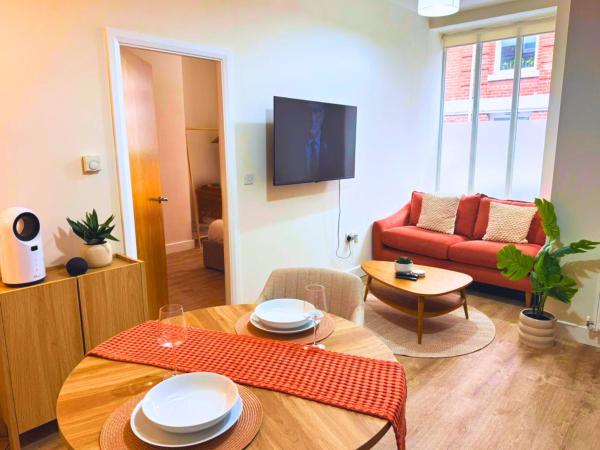 Vibrant 1 Bed Apartment, Free Parking, North Church St, Sheffield City Centre - Hosted By Stay Host Save - Sheffield