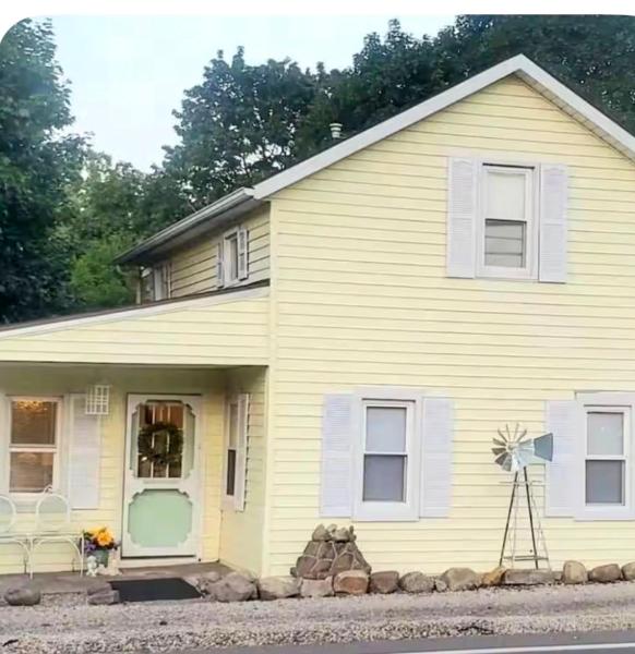 The Hideaway - Portage Lakes State Park, Akron