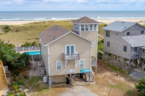 Luxury Beach Home With Beach View, Private Hot Tub, & Fireplace - Outer Banks
