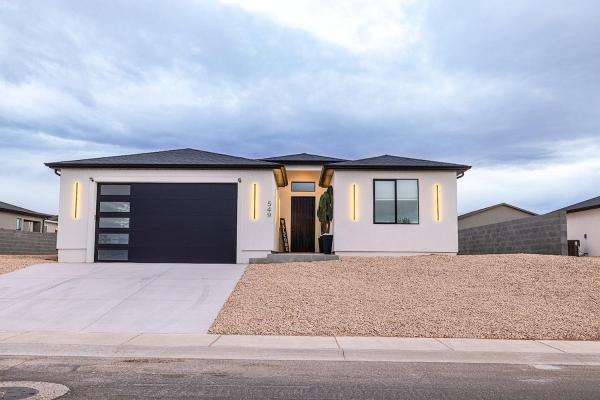 The Mustang Collection 49 - Page, AZ