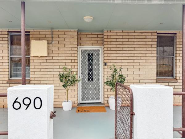 Saltbush Cottage - Broken Hill