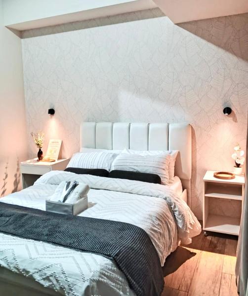 Park Mckinley West Luxury 1br Suite - Taguig
