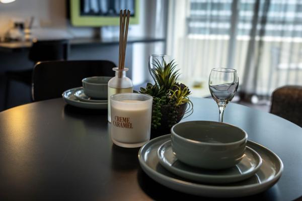 1 Bedroom Apartment In The Heart Of Parramatta Cbd - Fairfield