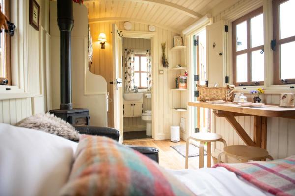 Morndyke Shepherds Huts - North Yorkshire