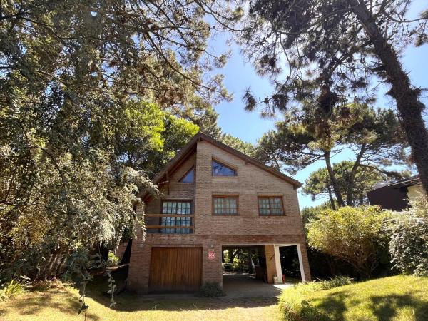 Casa Valeria I Ideal Familias I Cerca De La Playa - Ayres Del Bosque Alojamientos - Pinamar
