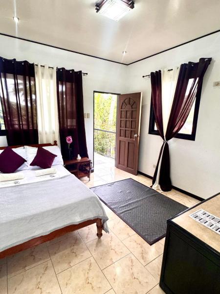 Placido's Vacation Home - Puerto Galera