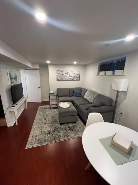 1 Bedroom Basement Suite In Junction Bloor West Village - Toronto