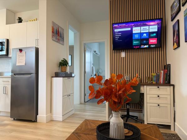 Modern 1br Suite With Laundry, Workspace & Wifi - San Juan Islands, WA