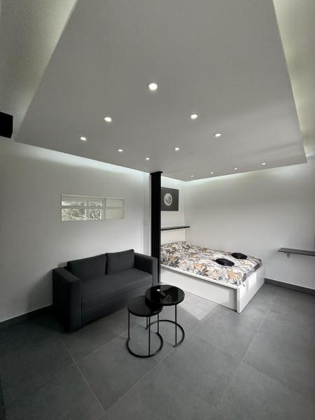 Moonwhite - Basel - Airport - Highquality - Basilea