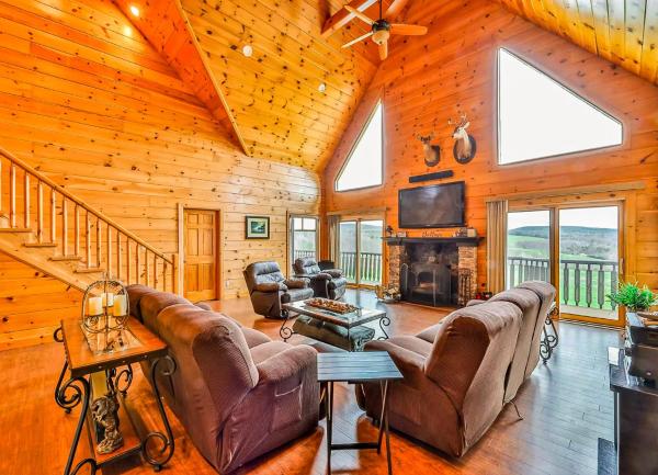 Wildberry Chalet - Hobart, NY