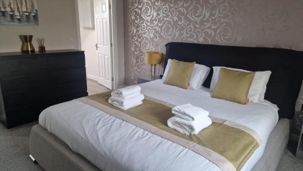 Greatmindz Abode - Solihull