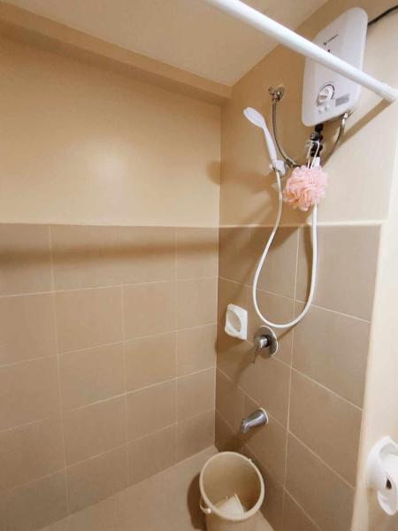 722 Avida Atria Tower 3 Come, Central, Cozy - Oton