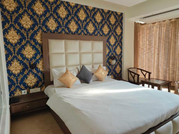 Townhouse Old Kalka Ambala Road Formerly Viraj Inn - Zirakpur