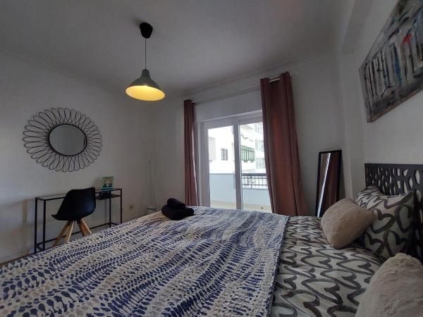 Praia Dona Ana - Bedrooms In Shared Apartment - Faro District
