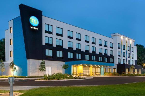 Tru By Hilton Gananoque, On - 加納諾克