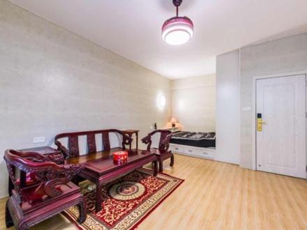 5 Mins To Zumiao Temple - Kitchen For Simple Meals - 3rd Floor Walk-up - 廣州市