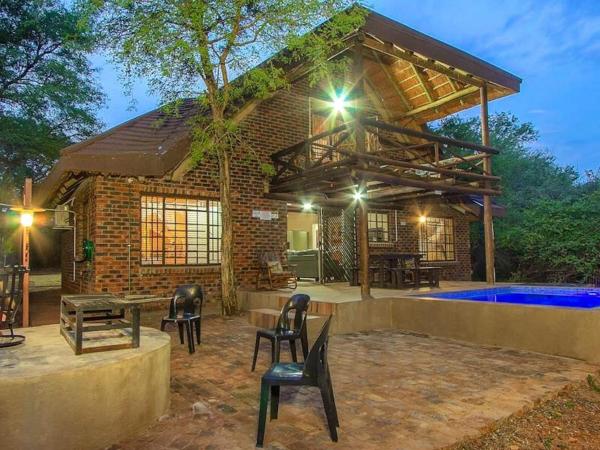 Optibos - 3 Bedroom Holiday Home 6 Sleeper - Marloth Park