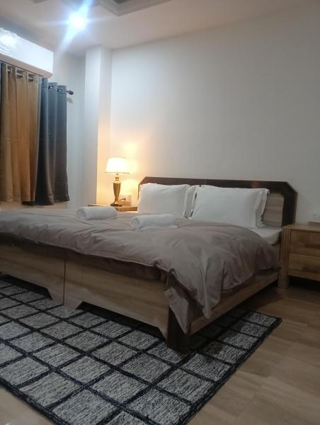 Ima Sadhana Hotel - Sunlit Rooms In Upper Tapovan, Panchkarma, Yoga, Meditation, Ayurvedic Massage With Free Airport Pickup For Bookings More Than 7 Nights - Rishikesh