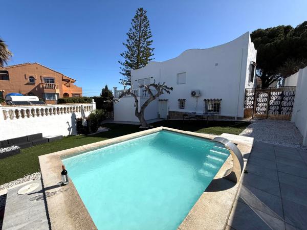 El Faro Bajo Independiente Con Piscina Privada - Fuengirola