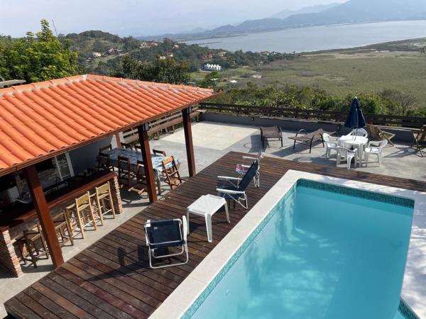 Casa Com Piscina E Incrível Vista Para Lagoa - Garopaba
