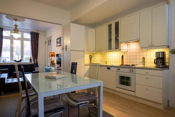 Royal Navy - Immeuble Complet - 3 Appartements - 12 Personnes - Nord