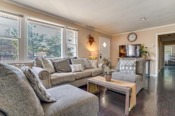 5 Mi To Broadway Fun! Group-ready Nashville Home - Nashville, TN