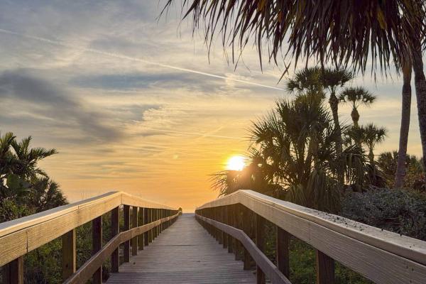 8 - Silver Sands - Moonlight - Treasure Island, FL