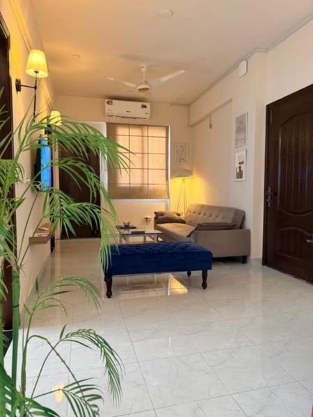 Gourmet Getaway Two By Jannat Vacation Rentals - Karachi