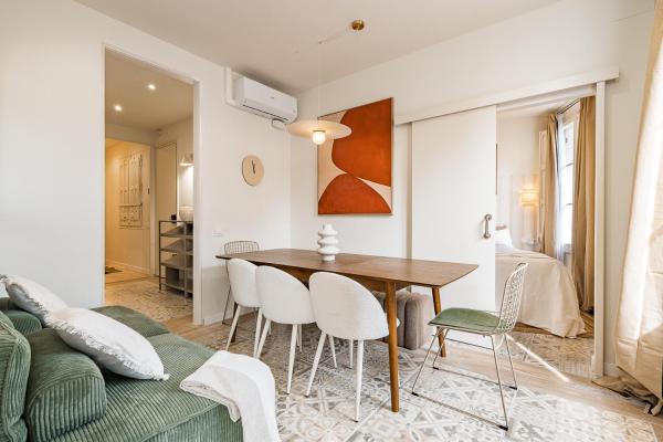 Lovely Apartment With Balcony In Sagrada Familia - La Barceloneta
