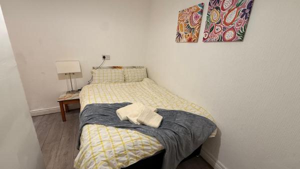 One Bedroom Flat - Beverley, UK